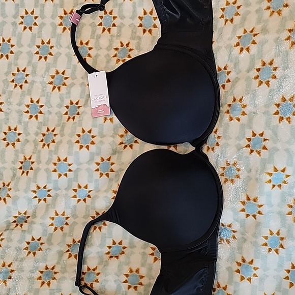 Cacique | Intimates & Sleepwear | Nwt Black Cacique Boost Plunge Bra ...